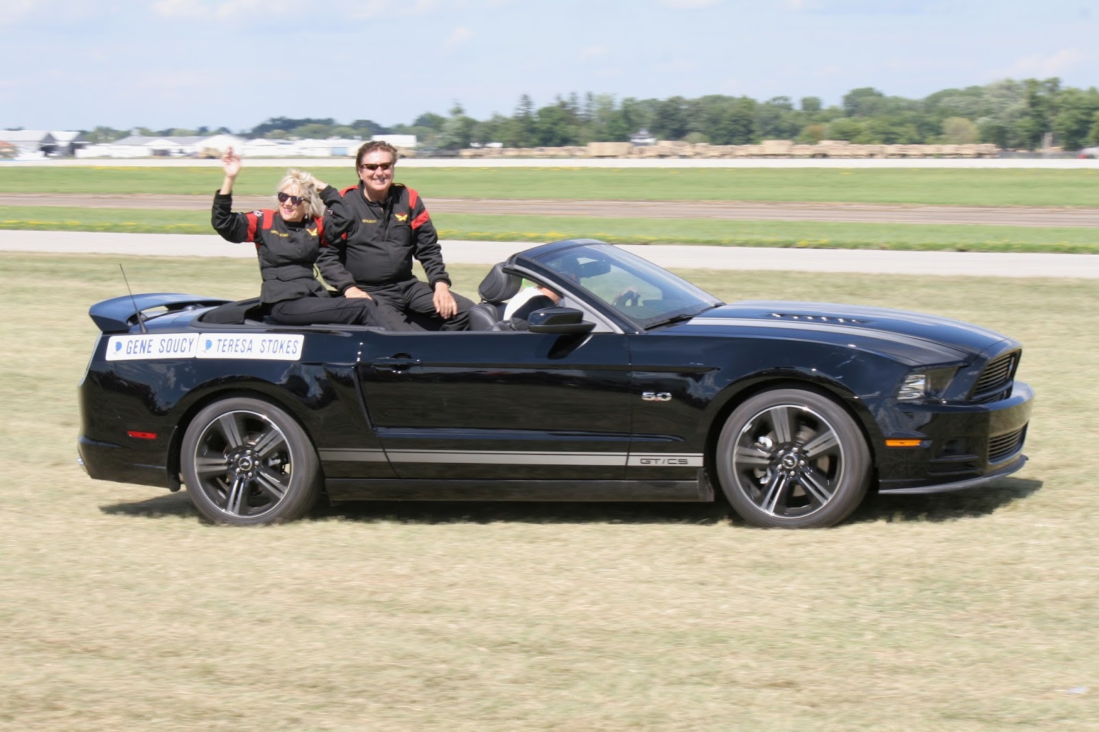 The Aero Experience: The Aero Experience at EAA AirVenture Oshkosh 2013 ...