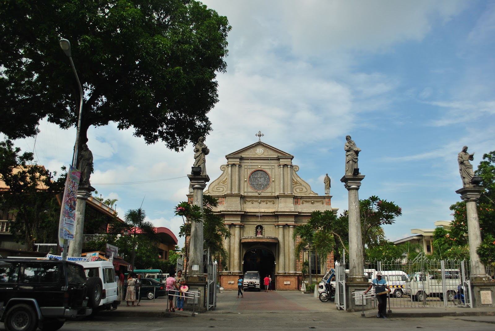 Backpacking Pilipinas: Philippine Churches