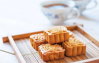 wonder | wander | women: Mooncake Festival : Asia's Mid-Autumn Feast