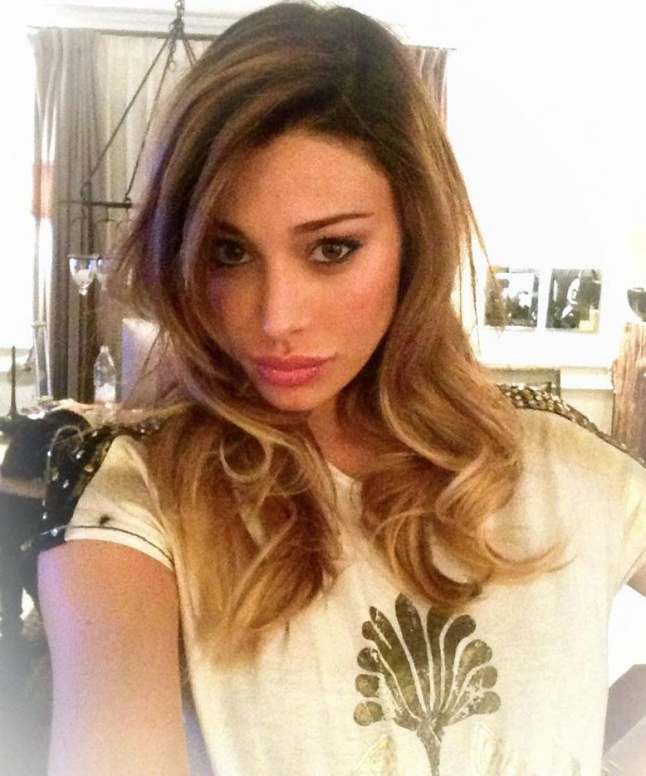 Super star life style photo gallary : María Belén Rodríguez Cozzani