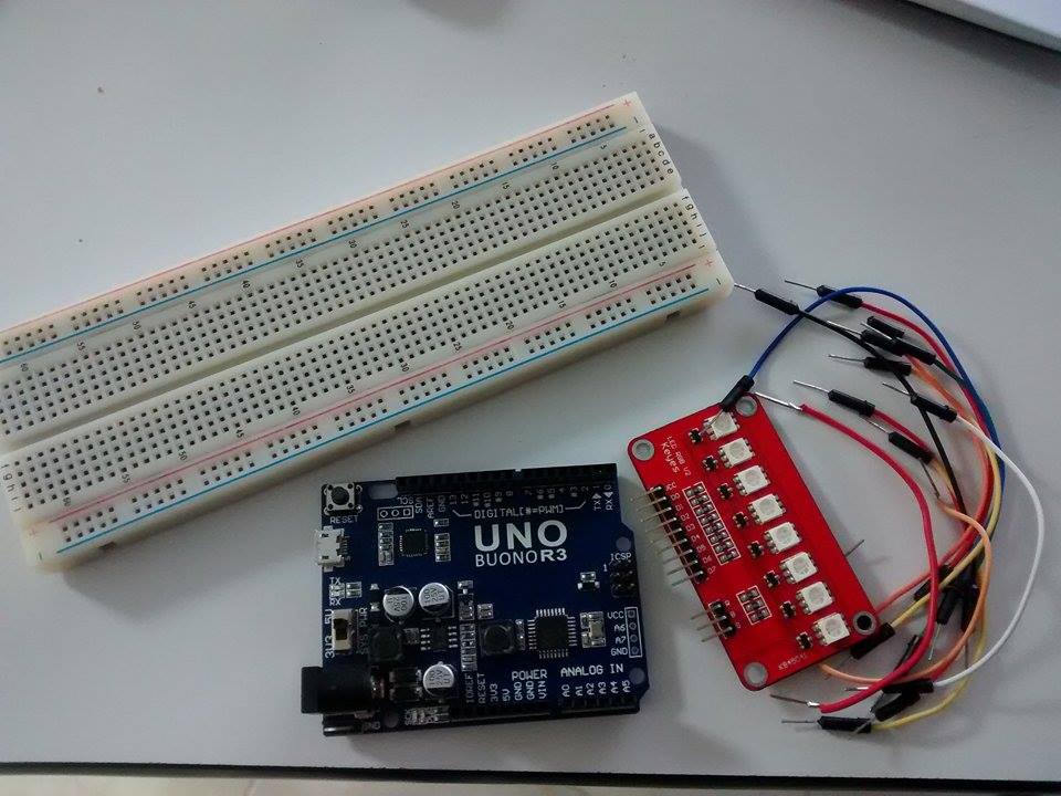 Programando en Arduino Uno (COM3): noviembre 2015