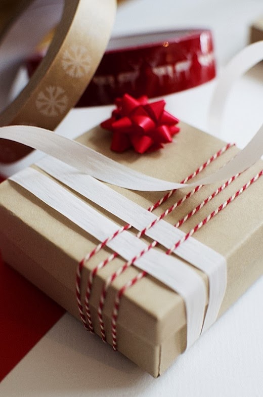 MARTHA MOMENTS: Creative Wrapping Techniques