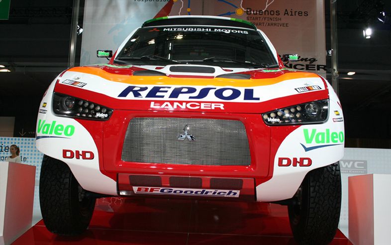 cars-trend: mitsubishi lancer racing