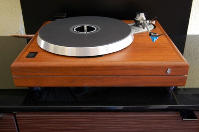 The Vinyl Anachronist: Beautiful AR Turntable pics from Dan Muzquiz