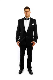 DOs and DON'Ts of Wearing a Tuxedo