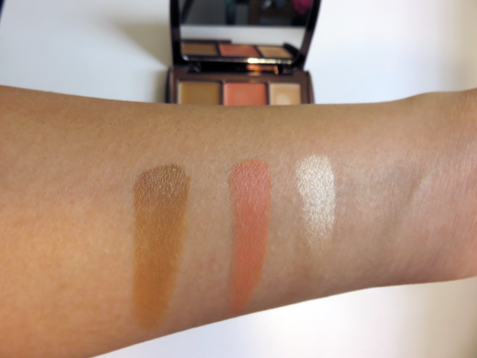 | Review | Hourglass Illume Sheer Color Trio in Sunset | PRETTY IS MY ...