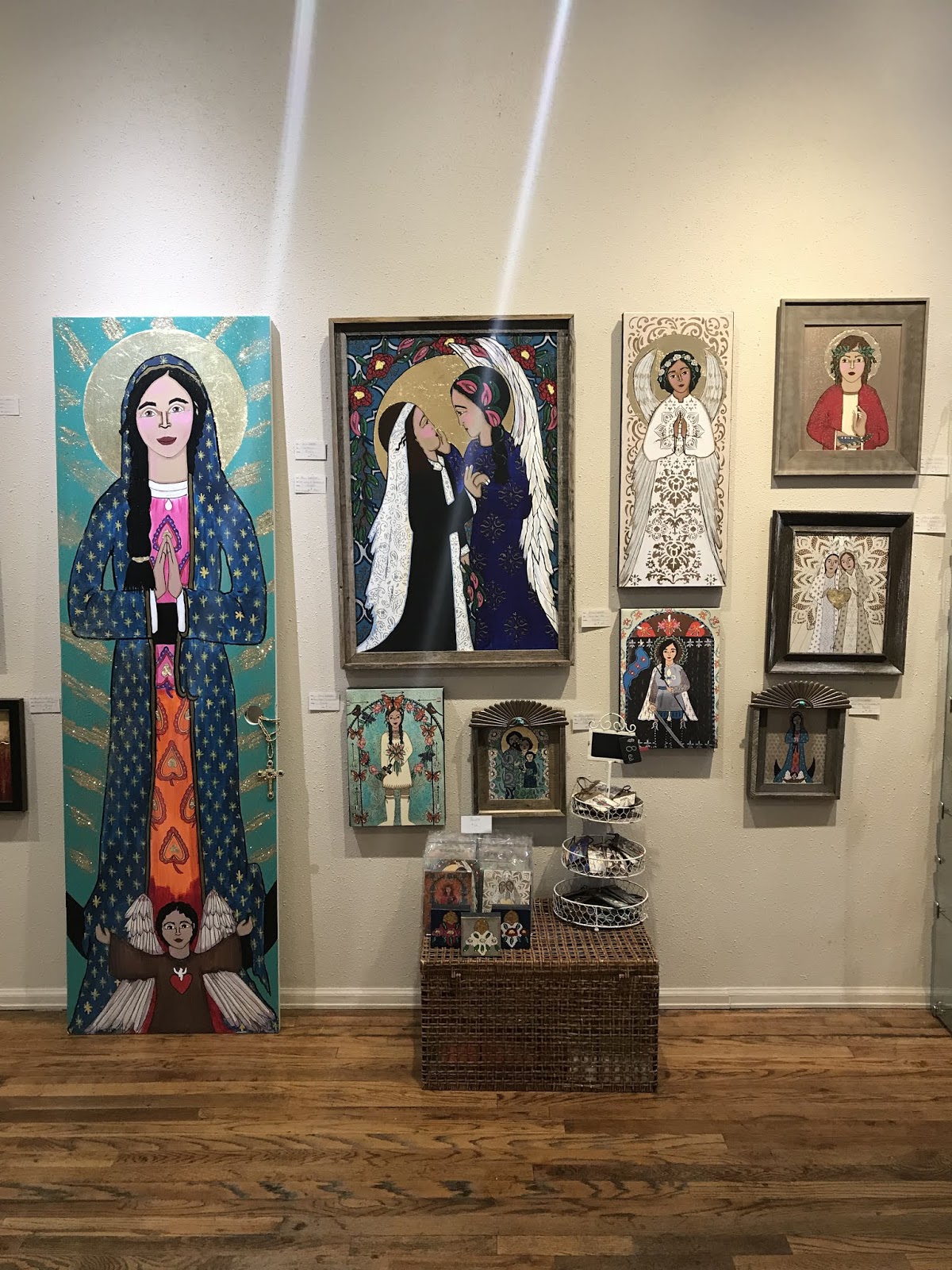 +EtHeReaL IcOnS +: +the Independence Gallery+