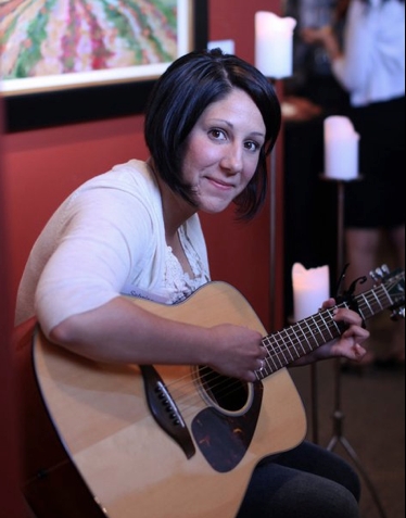 Las manos ayuda a Dios: Meet Sabrina Joseph