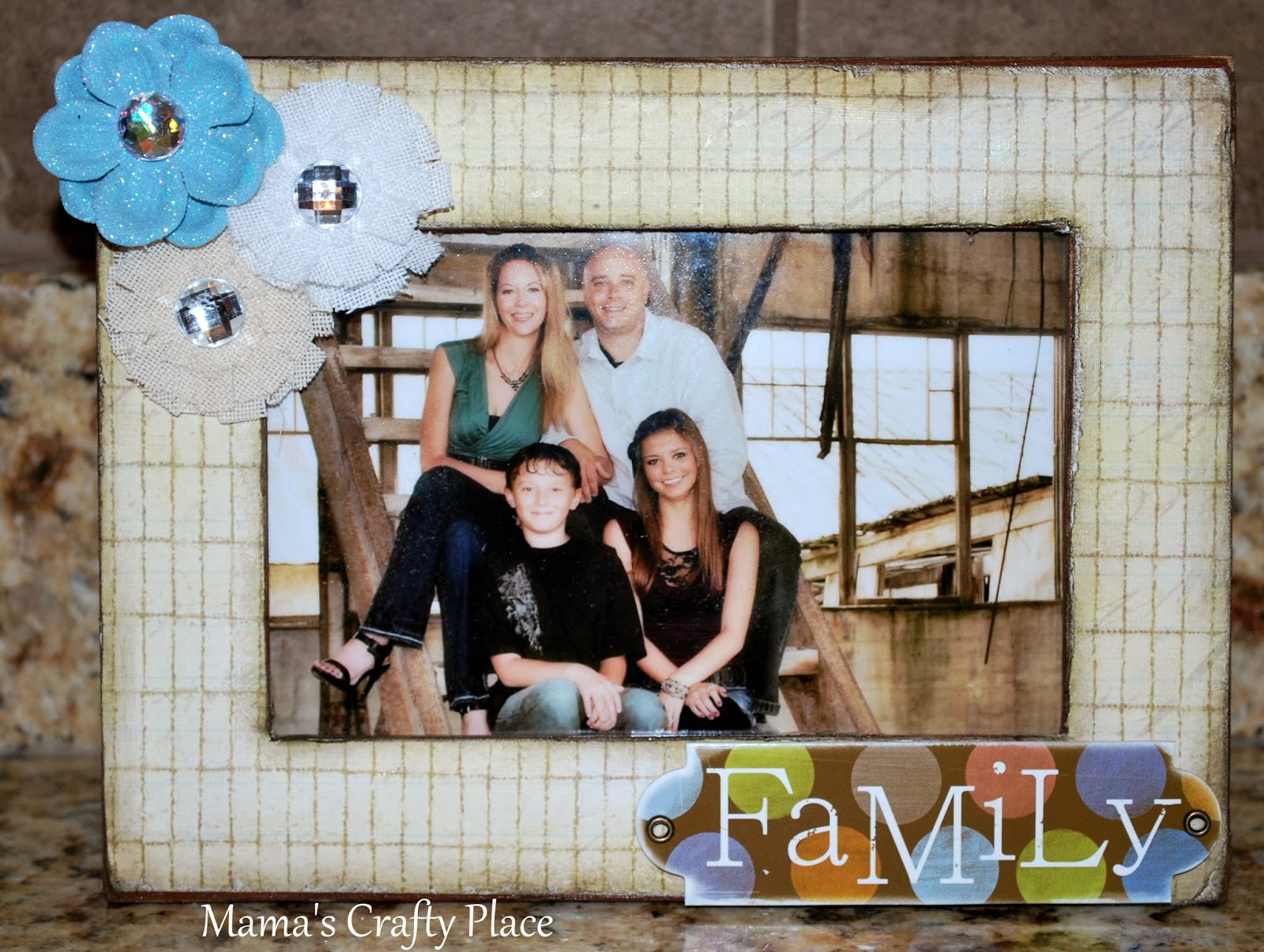Mama's Crafts: DIY Family Frame...
