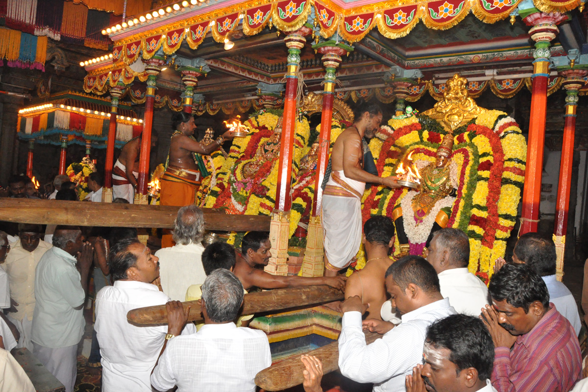 Deepam 2012 Sixth Night Silver Ratham - ARUNACHALA GRACE