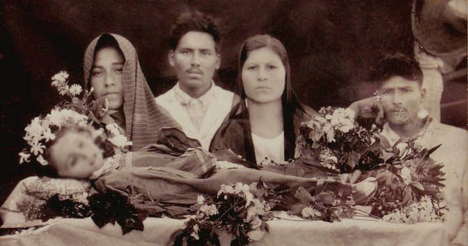 Life on: [ The Seventh Cloud ] : Children and Post-mortem photography Pt. 3