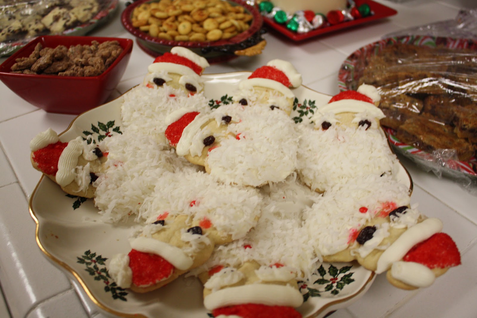 Home Style with a Side of Gourmet: Aunt Chick's Santa Cookies-