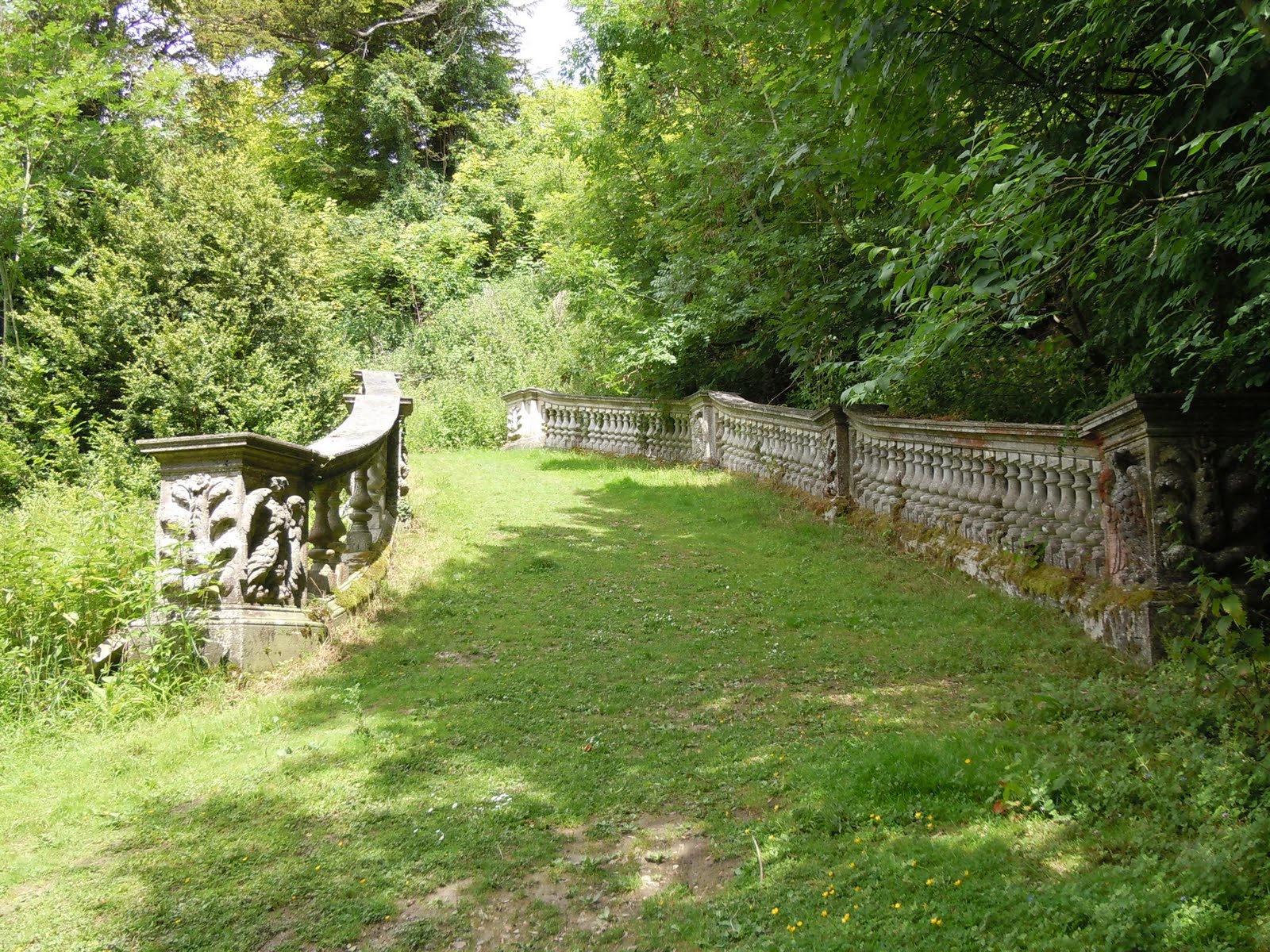 NB Rock 'n' Roll: National Trust mooring at Cliveden House