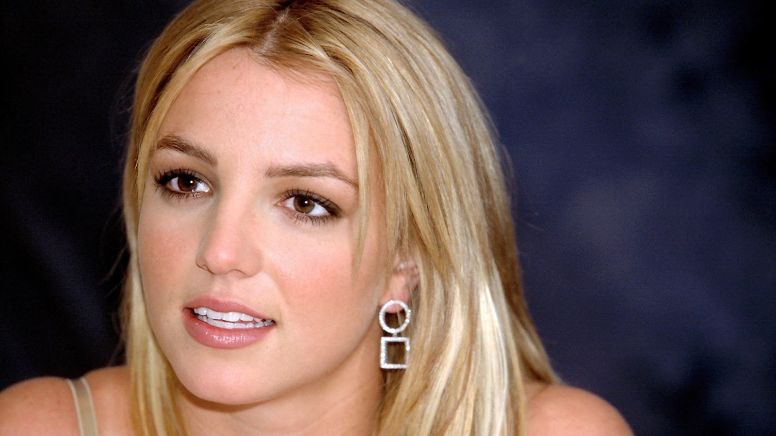 Actors And Singers Biography: Britney Spears
