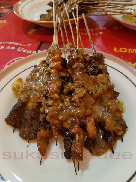 Sate Kere dan Sate Jerohan Sapi Khas Solo - sukasukadee