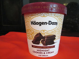 David's Ice Cream Reviews: Häagen-Dazs - Midnight Cookies & Cream