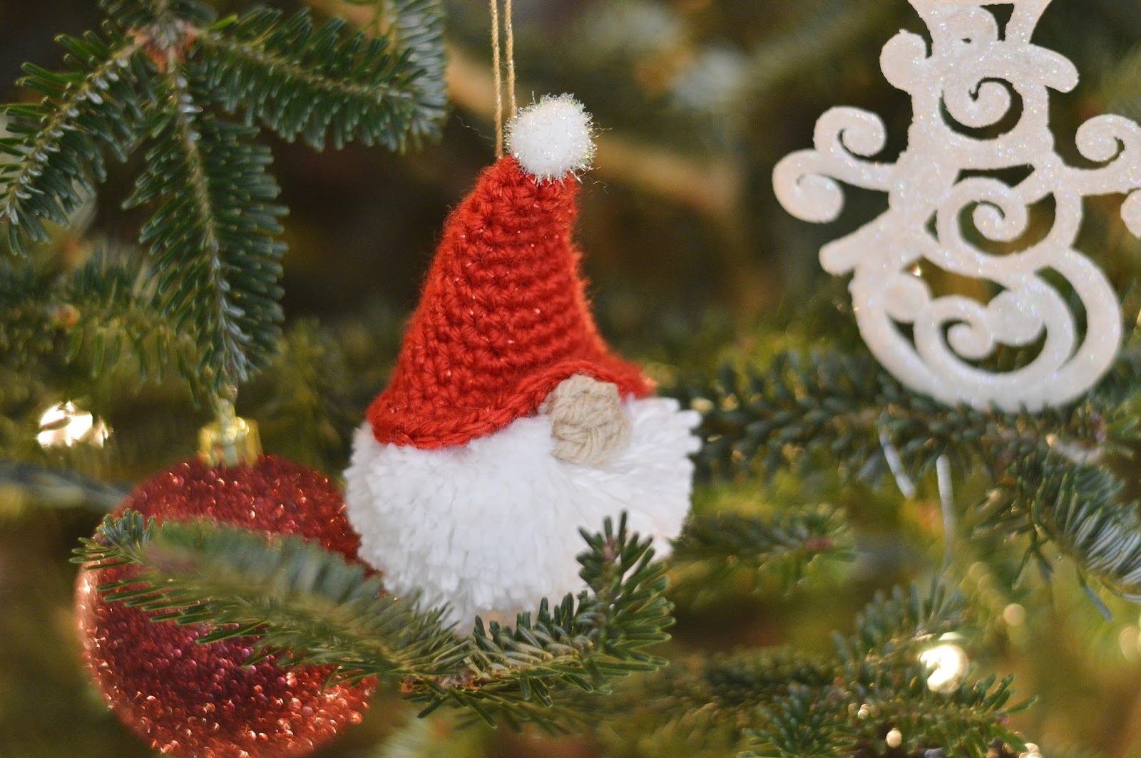 With Alex: Puffball Gnome Ornament Free Crochet Pattern
