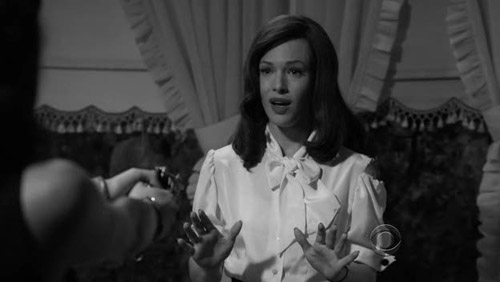 Lady Pin(k) Up: Cold Case: Pin up girl