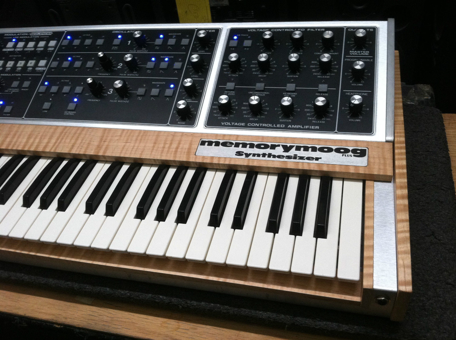 MATRIXSYNTH: Vintage MOOG Memorymoog Plus with Blue LEDs