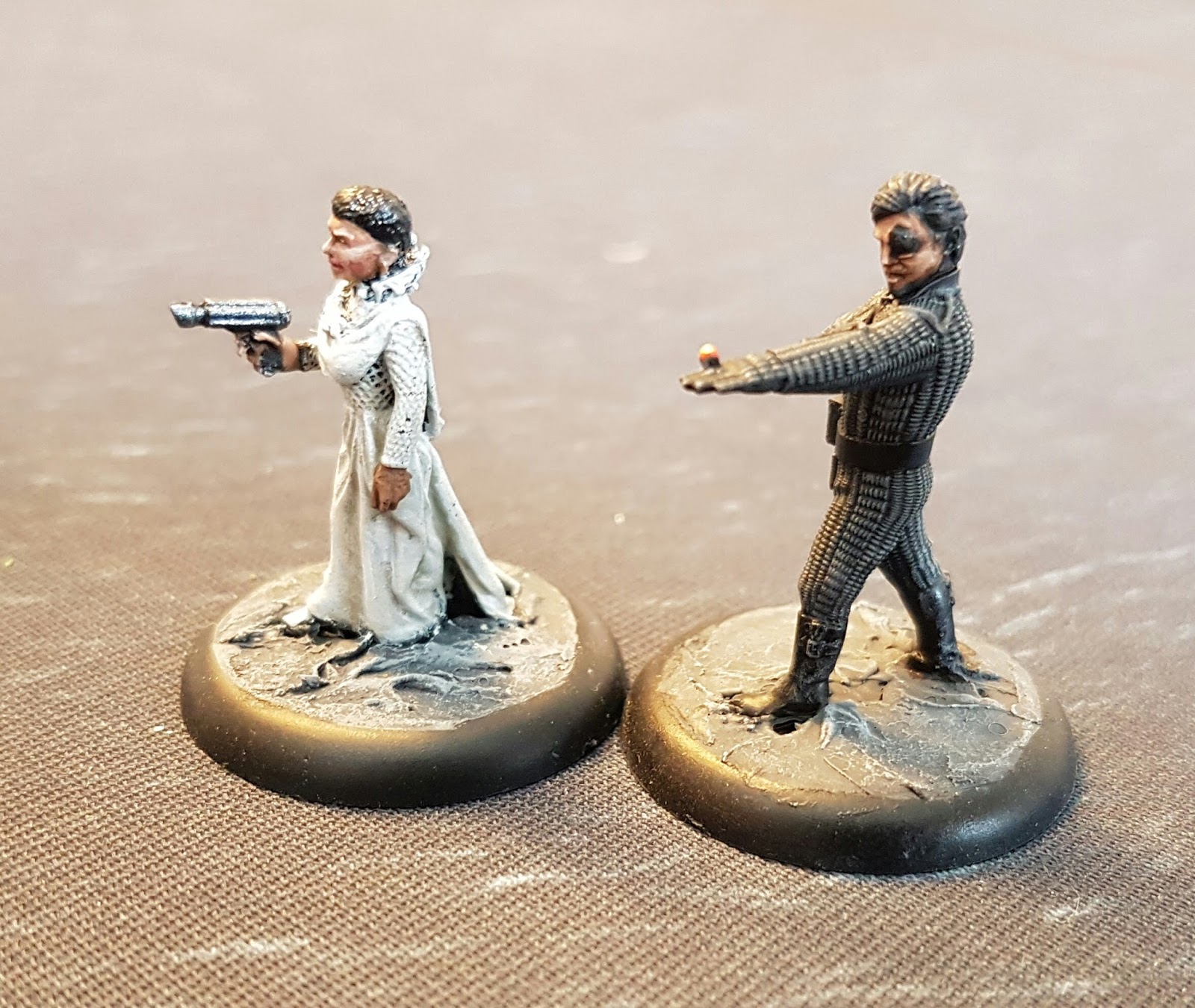 Yarkshire Gamer: 28mm "Blakes 7" Bad Guys, Girls and a Robot.