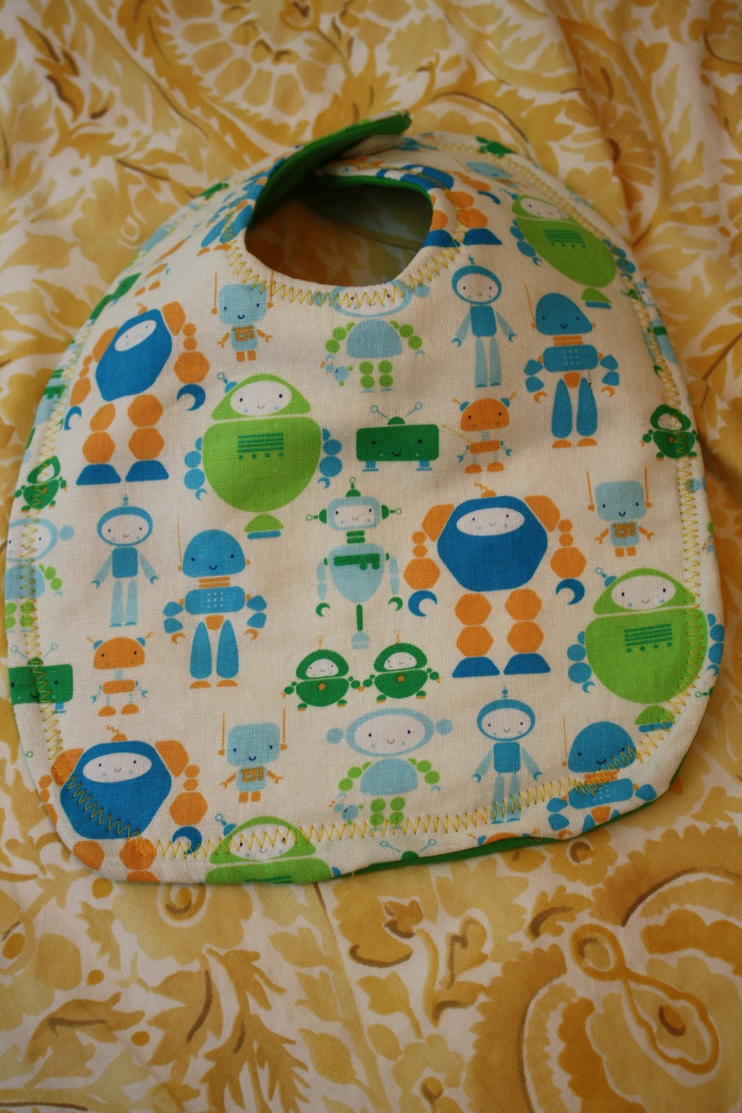 How to Make A Bib (Very Easily) - The Chirping Moms