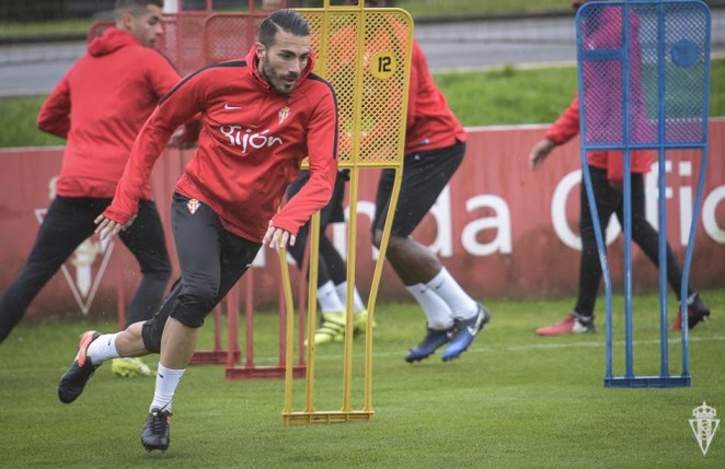 XAVI TORRES QUIERE DAR UNA ALEGRIA A LA AFICION EL PROXIMO DOMINGO