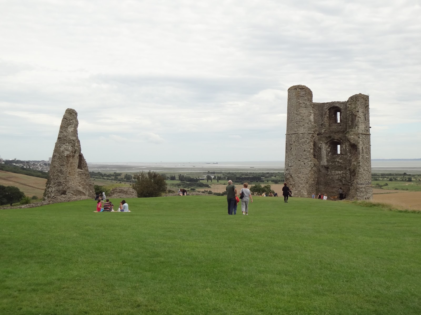 LONDON CALLING: Hadleigh Castle
