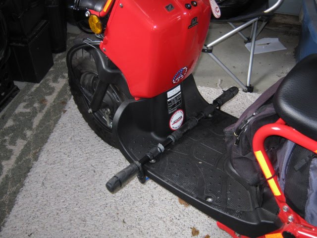 Ruckus Scooter Love: Another winter project: homemade footpegs...