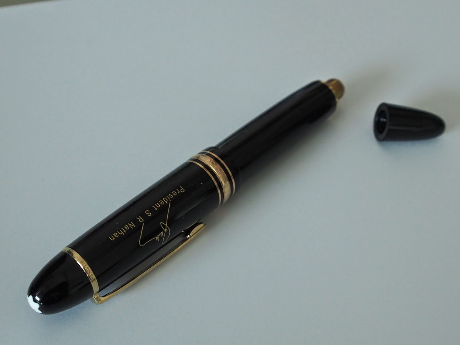 LIM Yu-Book : On Mont Blanc, BMW and Rolex...