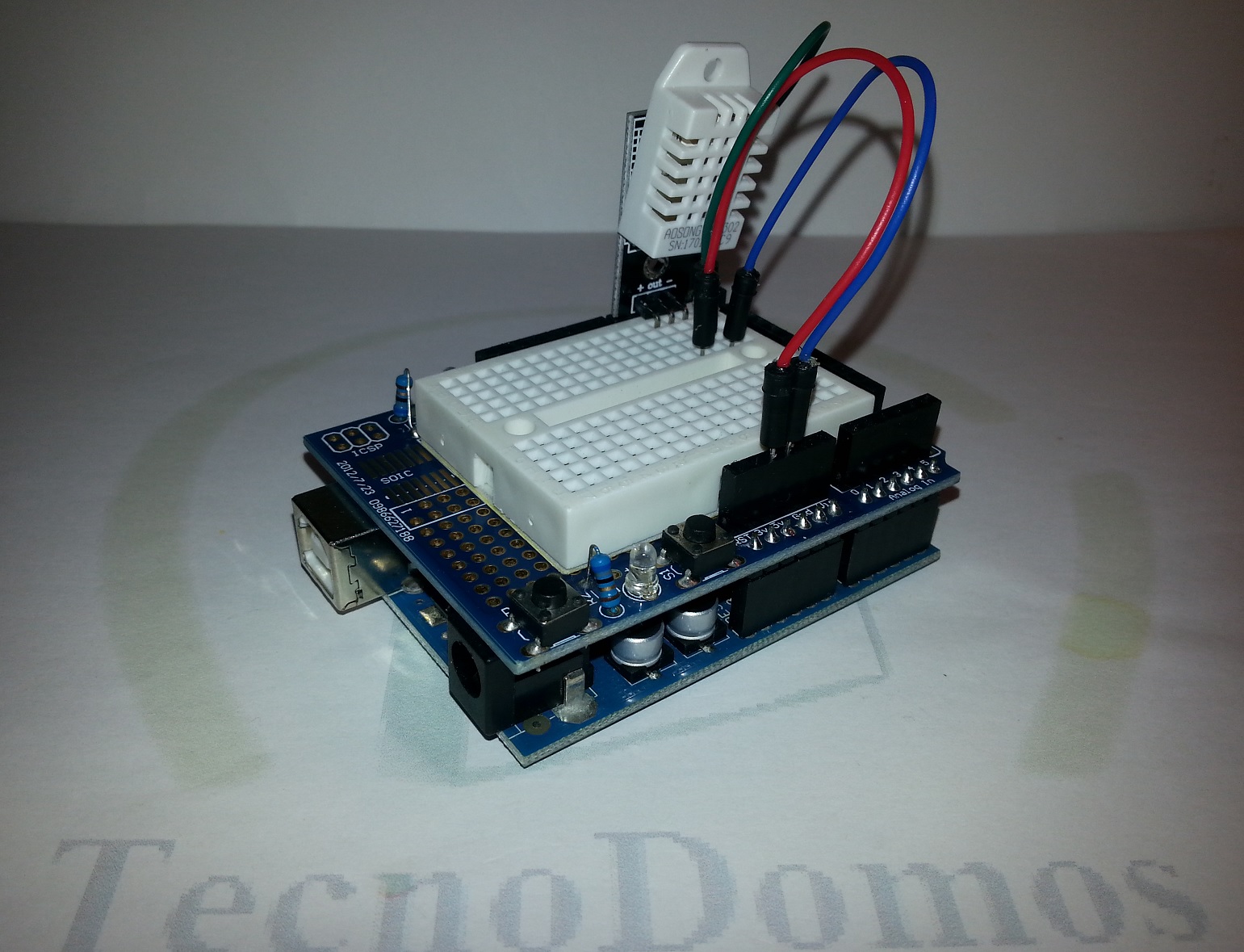 TecnoDomos: Medir a Temperatura e Humidade com o sensor DHT22