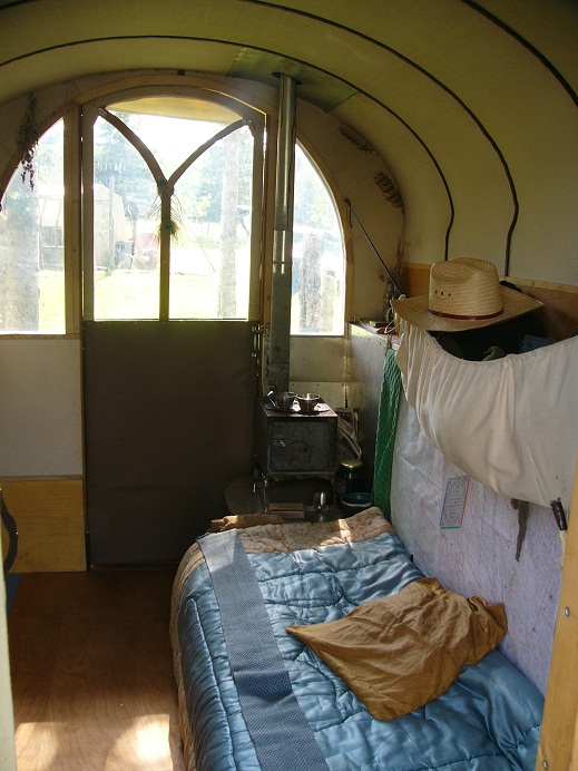 Dossiers techniques de voitures hippomobiles: PETITE ROULOTTE WESTERN