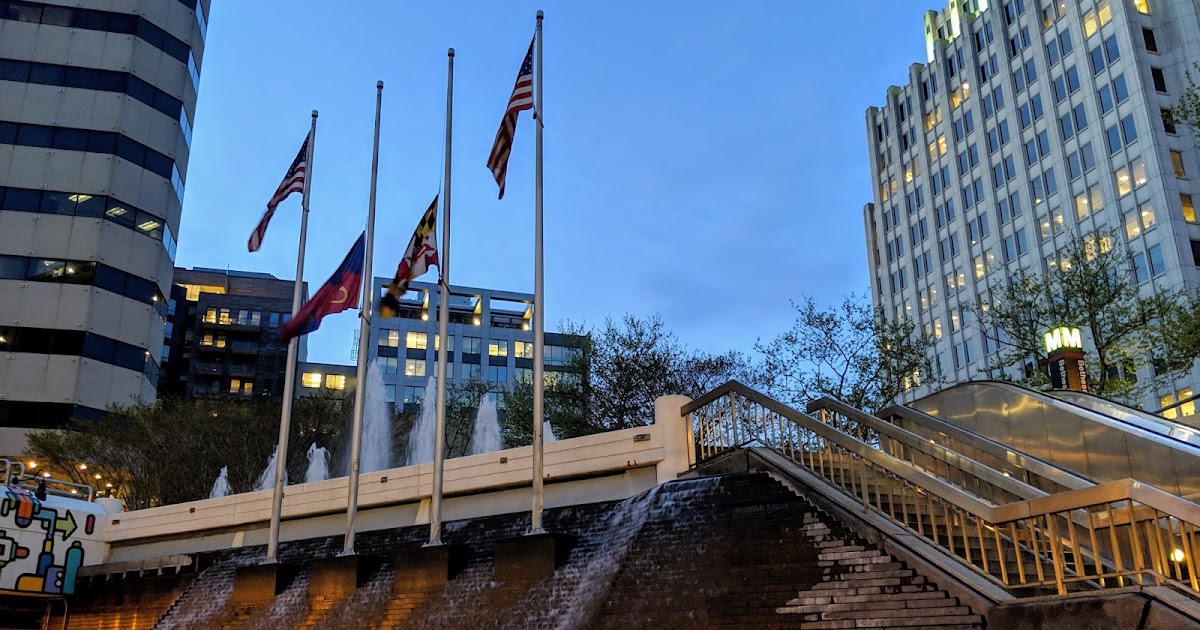 Robert Dyer @ Bethesda Row: Bethesda Metro Center fountains activated ...