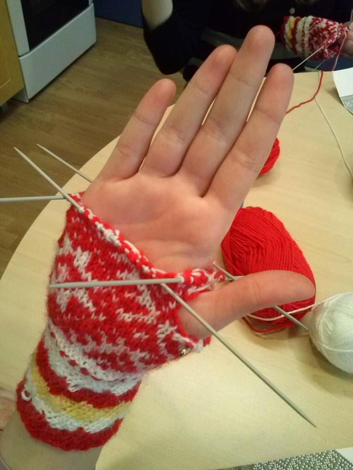 Kelli käsitööblogi: Kinda kudumine