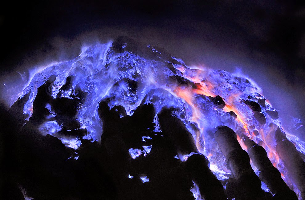 IJEN BLUE FIRE TOUR - BROMO TOUR - DROP OFF YOGYAKARTA - IJEN TOUR,IJEN ...