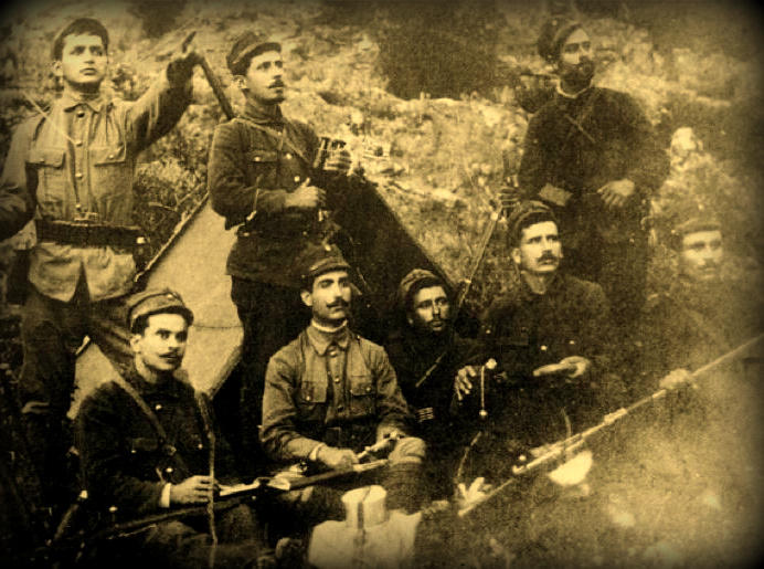 ΙΣΤΟΡΙΑ ΕΛΛΗΝΙΚΗ ΚΑΙ ΠΑΓΚΟΣΜΙΑ : ΙΕΡΟΣ ΛΟΧΟΣ (1942 - 1945)