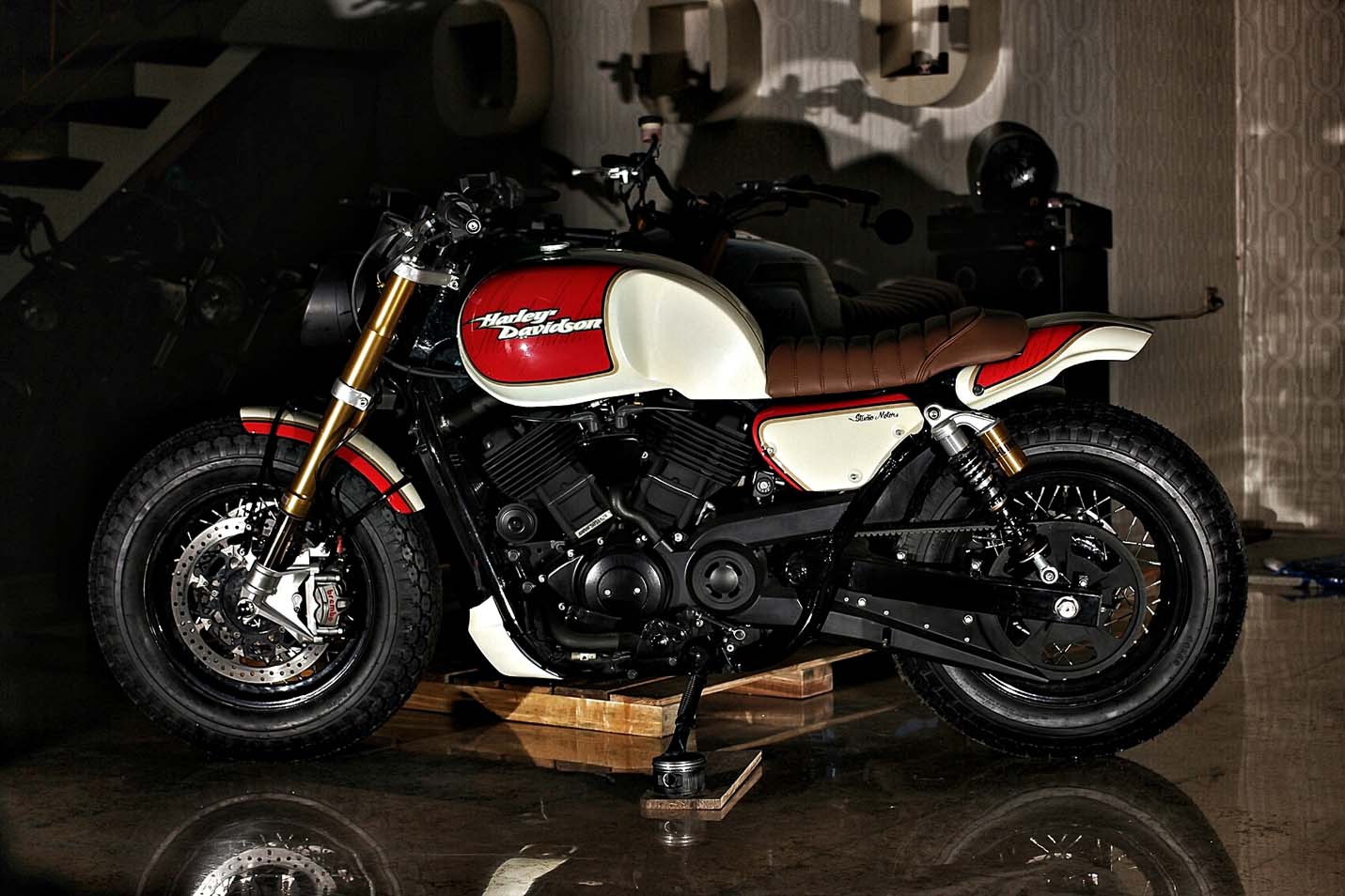 The Street Junkie - HD - XG500 / Studio Motor