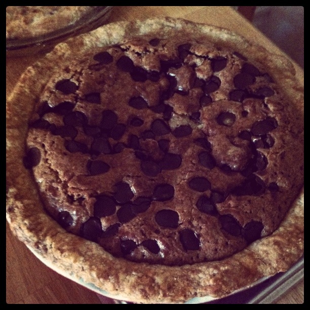 Making Michael Pollan Proud: Happiness on a Plate: Tuscaloosa Tollhouse Pie