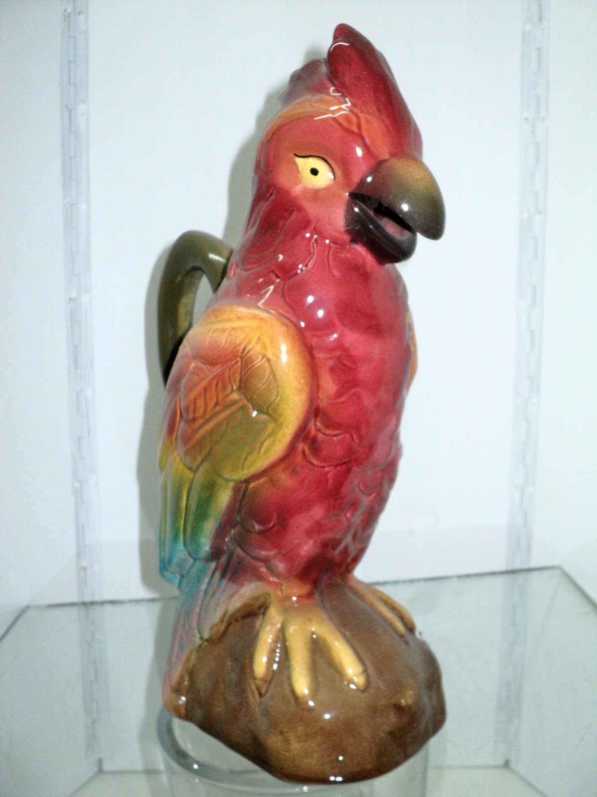 collections jean-louis crochon: les perruches ou perroquets