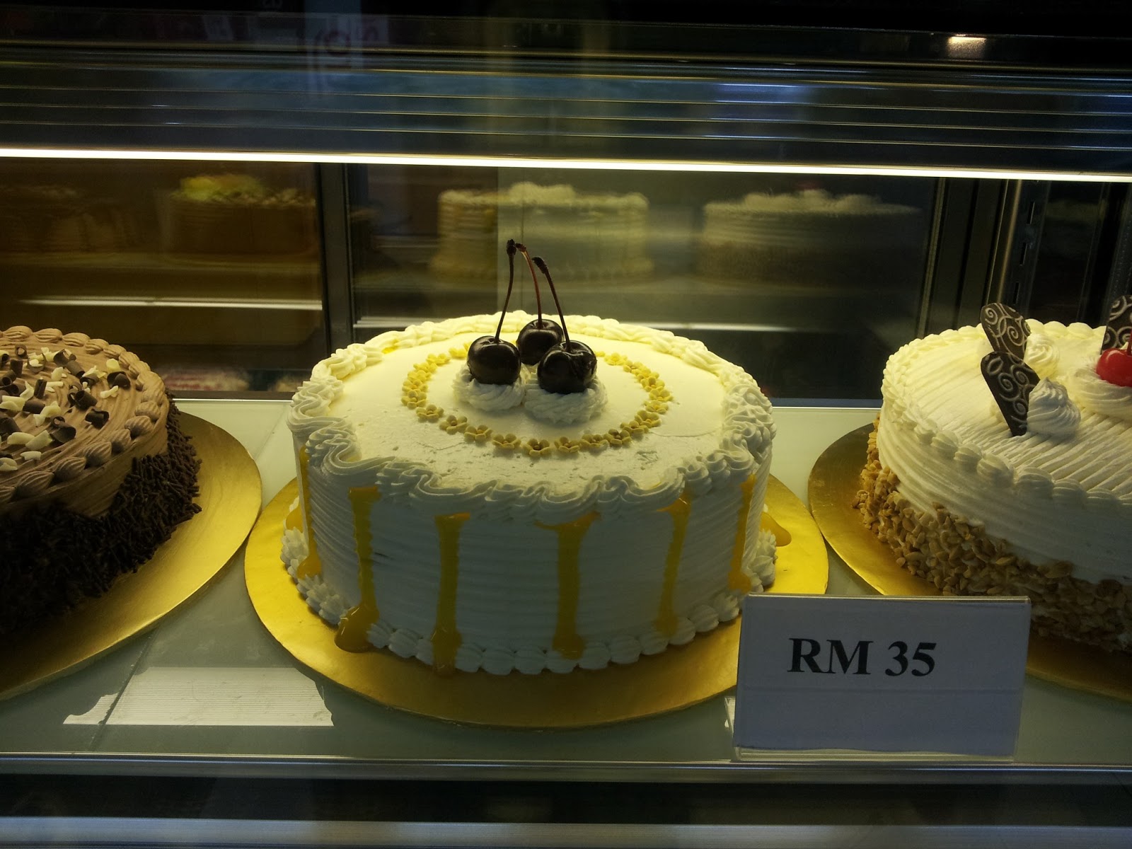 KEDAI ROTI DAN KEK AFIZA BAKERY: Senarai Roti Dan Kek