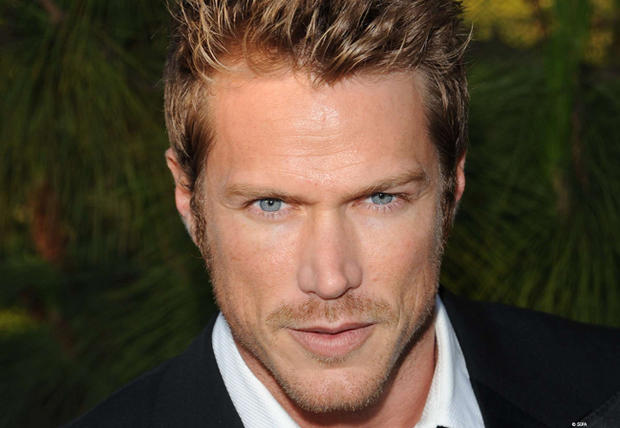 51 Beautiful Men of the World!: #28 Jason Lewis
