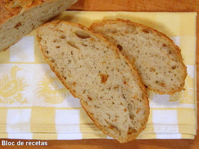 Bloc de recetas: Pan con pesto y cebolla frita