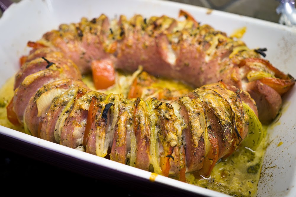 Husmanskost möter medelhavet - hel falukorv i ugn