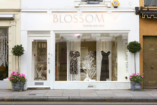 Final Major Project: Brief 3:: Shop fronts to mock-up