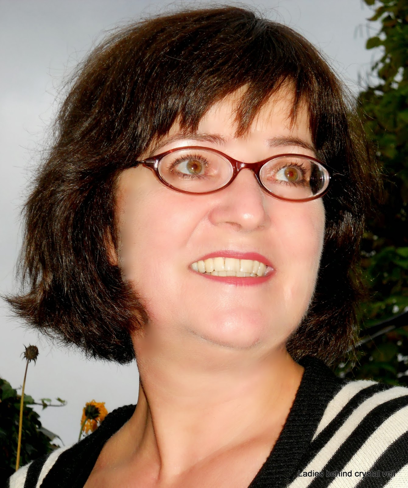 More ladies behind crystal veil: Doreen 220