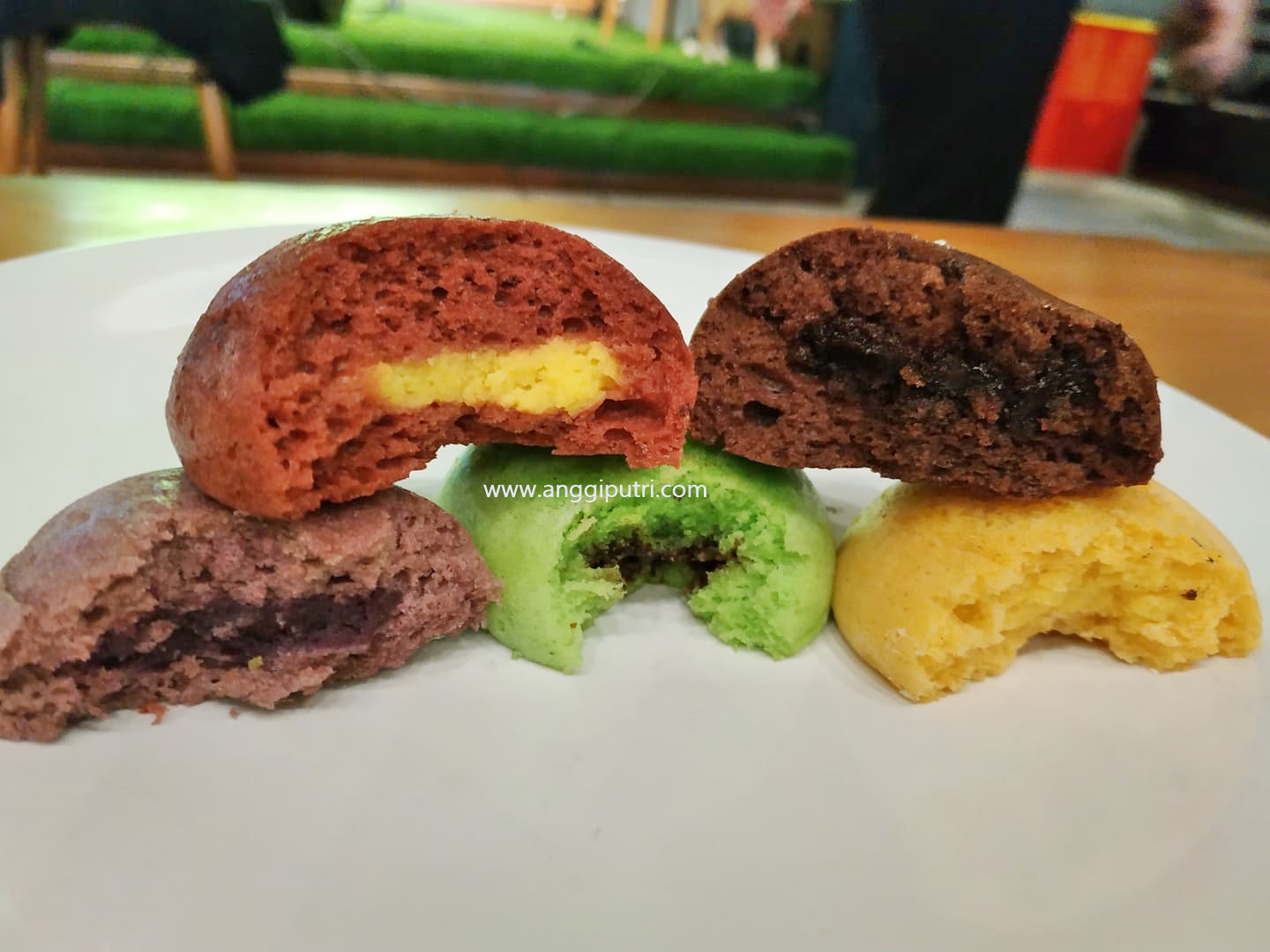 Papia by Surabaya Patata, Oleh-Oleh Terbaru Surabaya Anggi Putri