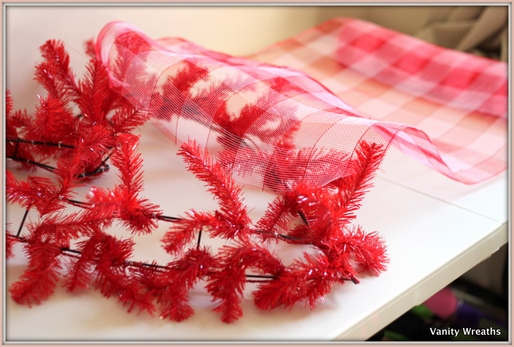 Vanity Wreaths: Make A Heart-Shaped Mesh Wreath for Valentines Day