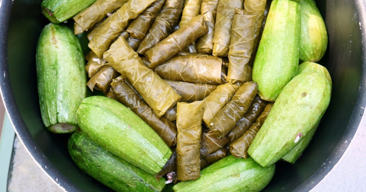 bint-rhoda-s-kitchen-how-to-make-palestinian-rolled-grape-leaves-or-waraqa-dawali