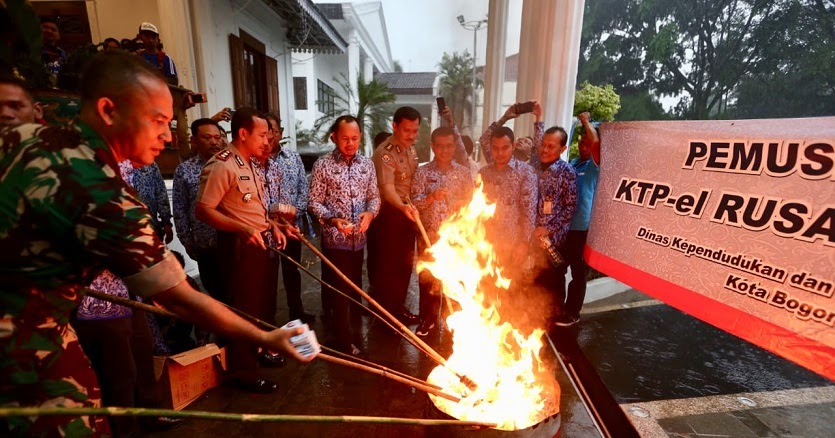 Pemkot Bogor Musnahkan 16 Ribu e-KTP | Bogor Channel