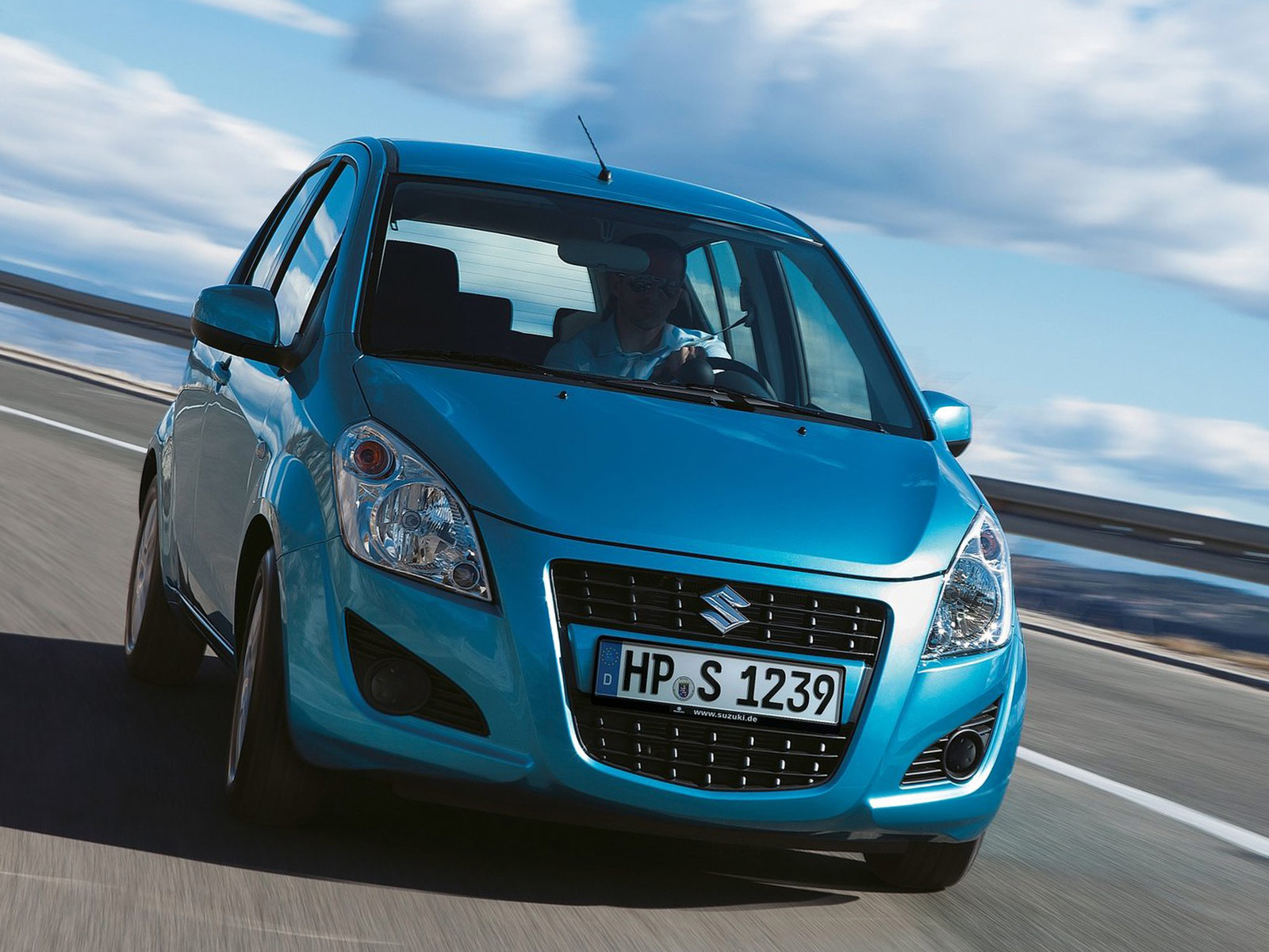 2012 Suzuki Splash Japanese car photos