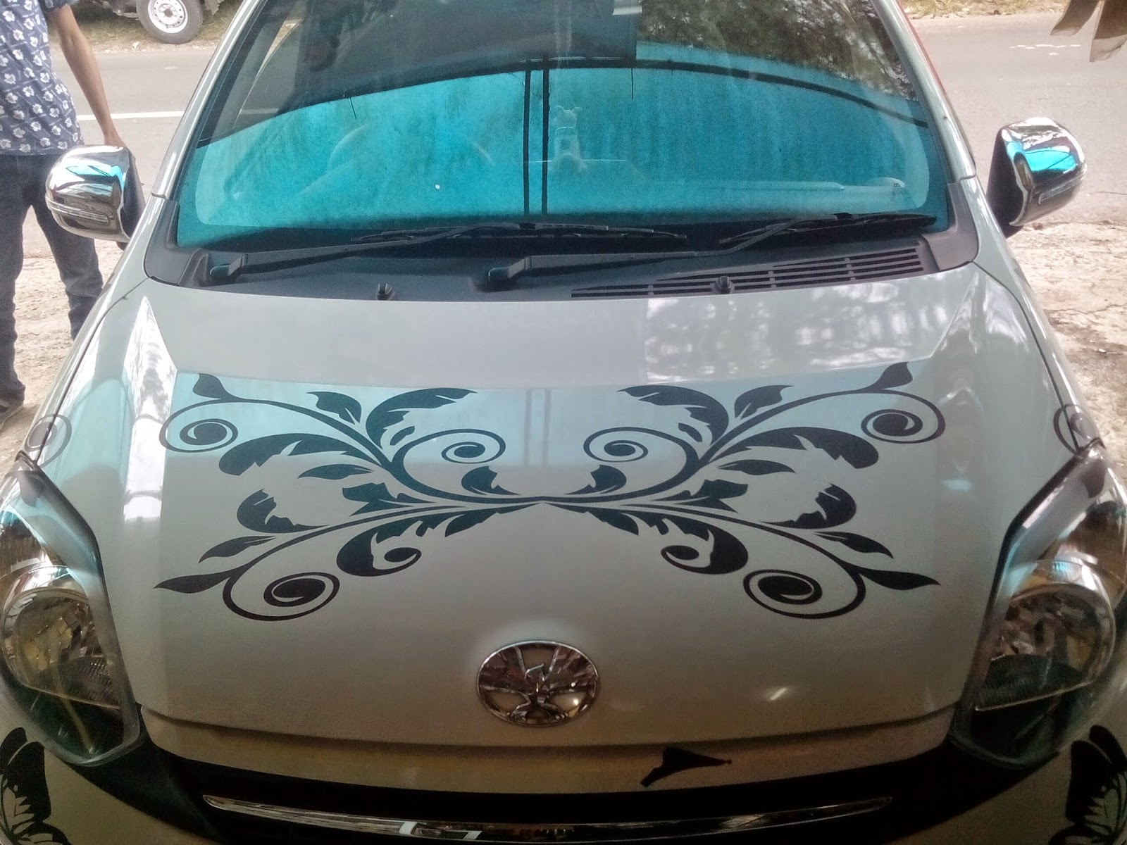 Toyota Agya (Motif Batik Bunga) - 4tu5 Sticker
